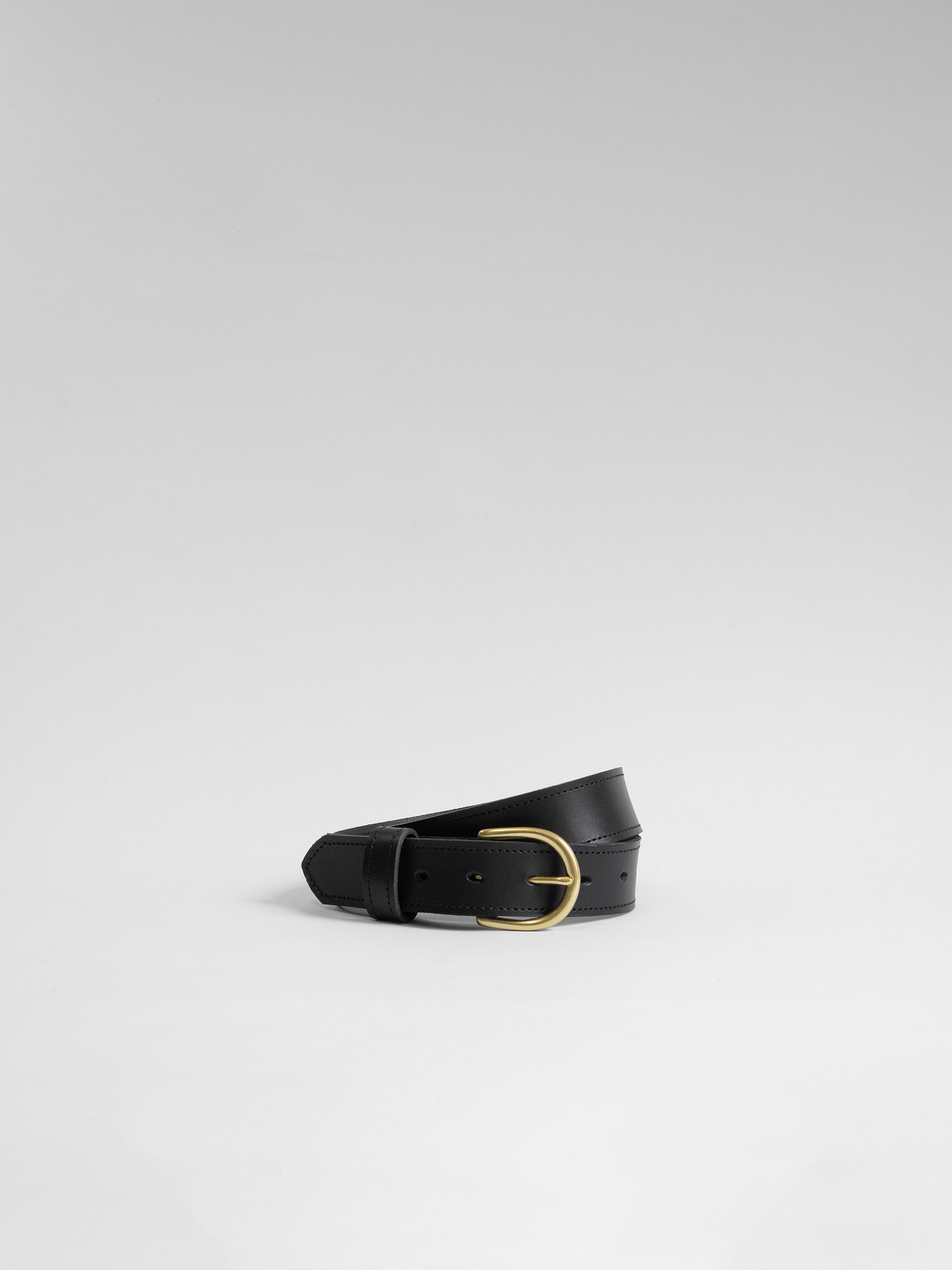 The Lair Maya Black Stitch Belt Slim Brass